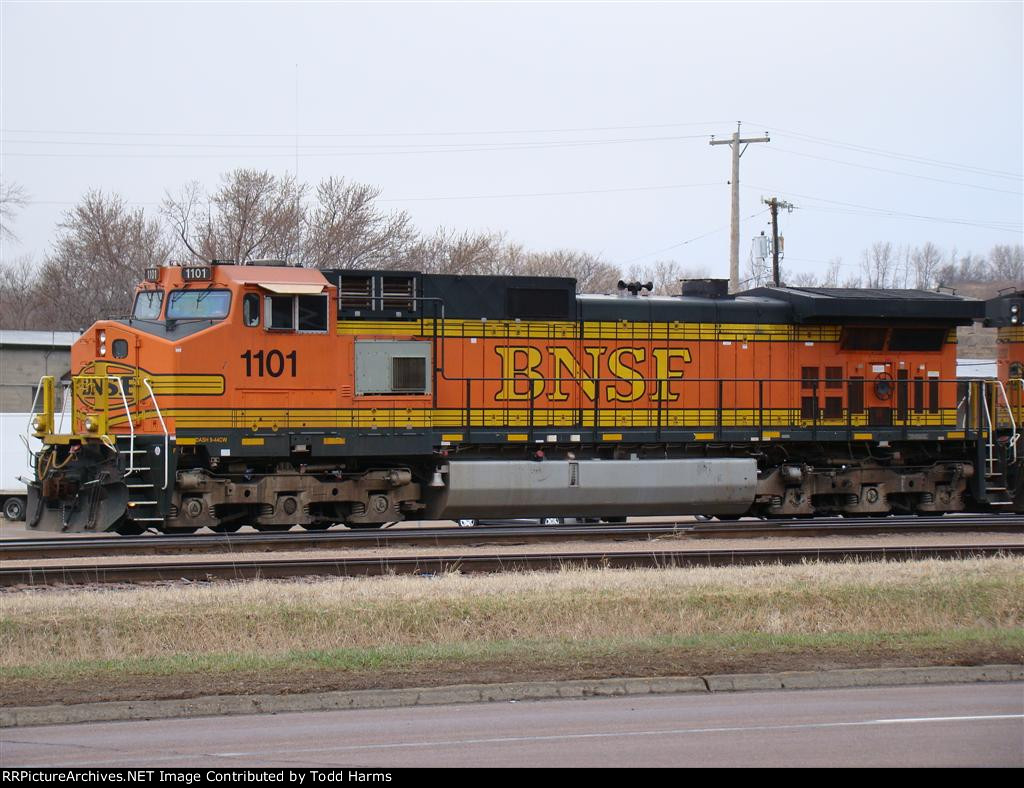 BNSF 1101